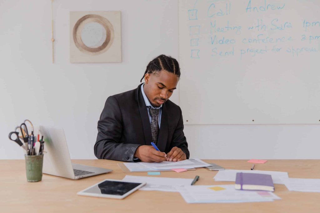 How to Write an Essay Under Tight Deadlines: Time Management Tips