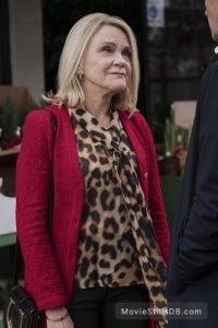 Stephanie Faracy: From Broadway to Hollywood – Her Incredible Journey